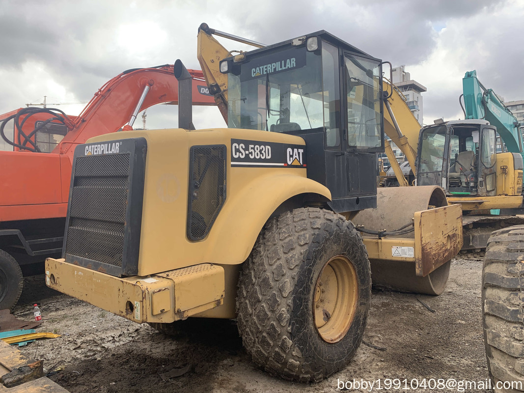 Made in France Used CAT CS-583D Road Roller Compactor For Sale